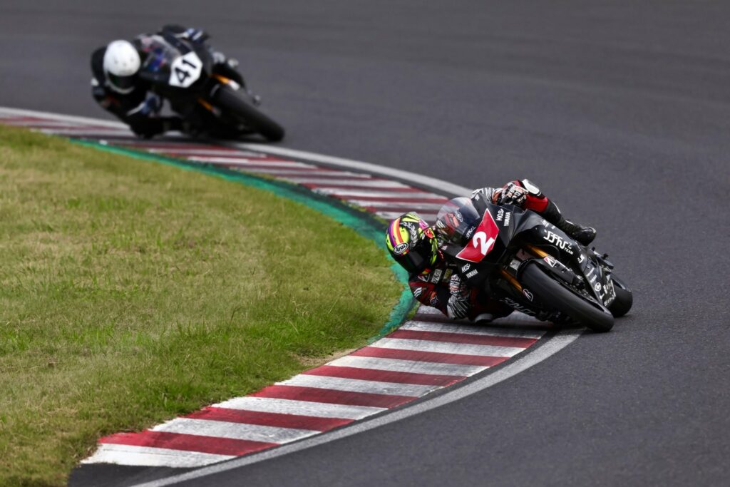 【長尾健吾選手】全日本ロードレースRd.7 鈴鹿 ST600クラスにて最終戦を制し、自身初の2連勝 | 株式会社テクノスマイル